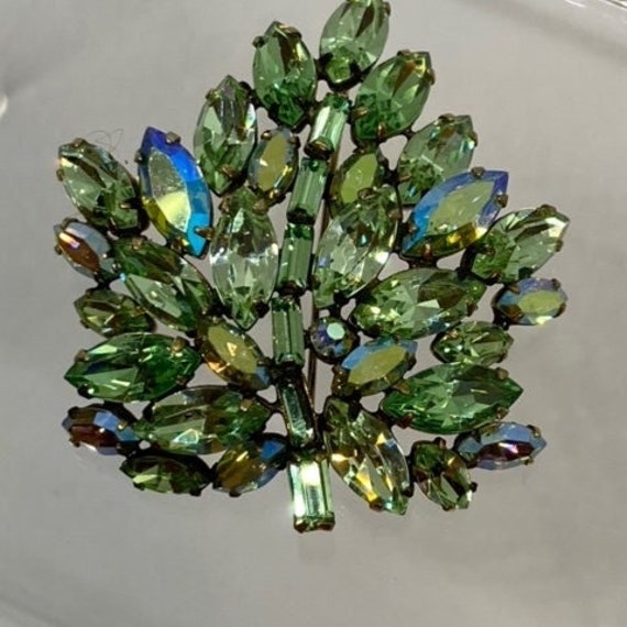 Vintage Regency Ab Rhinestone Green Leaf Brooch ~ Daz… Gem