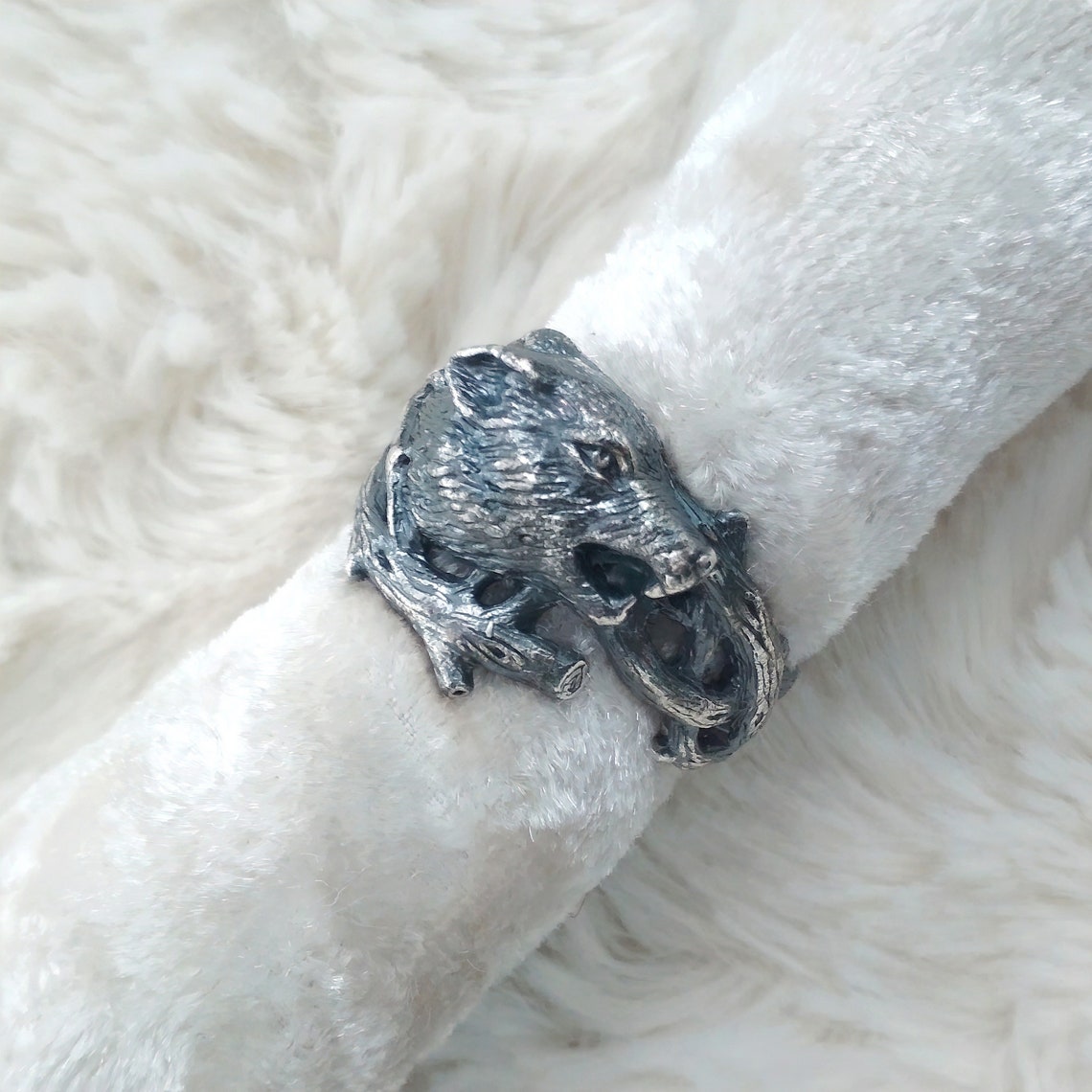 Celebrate Your Love for Wolves With Our Silver 925 Wolf Ring - Ideal ...