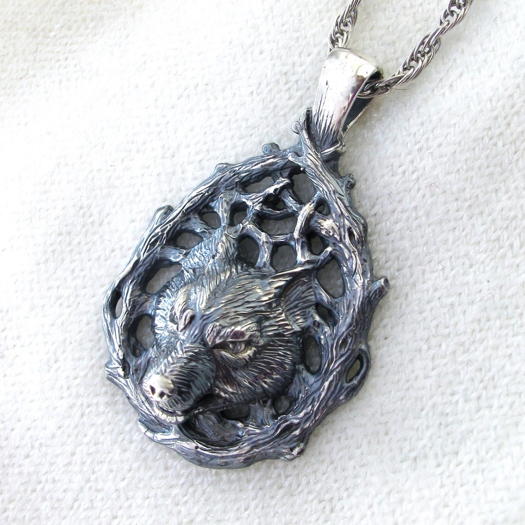 Silver Wolf Pendant: Your Gateway to the Mystical World of Wolves ...