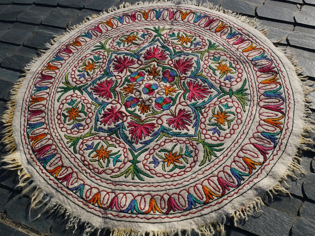 Round Wool Rug "shanti Mandala" Kashmiri Namda Traditional Hand Felted ...