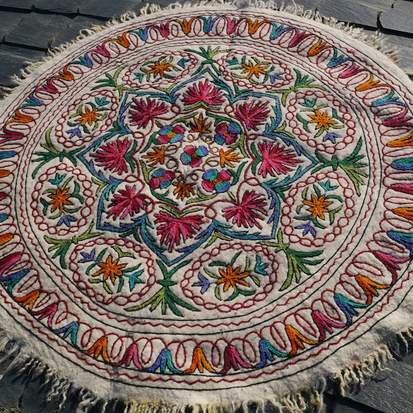 Large Round Rug - Etsy
