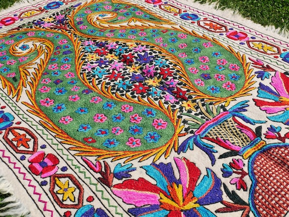 Flower Rug Boho Wool Rug Traditional Namda Felt Rug From | Etsy
