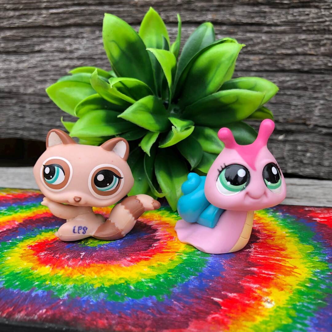 LPS Pink Snail Cute Raccoon Littlest Pet Shop Tiny Collectible Toy ...