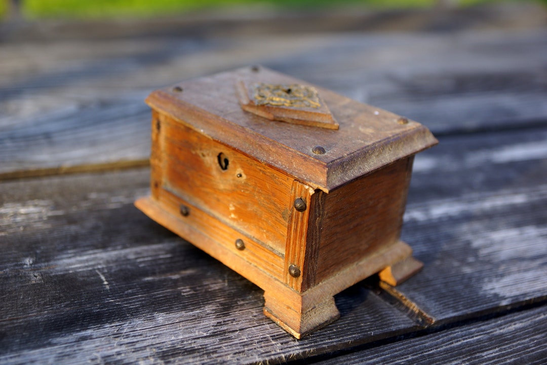 Vintage Saving Bank Old Wooden Bank Money Box Coin Bank A Great Gift ...