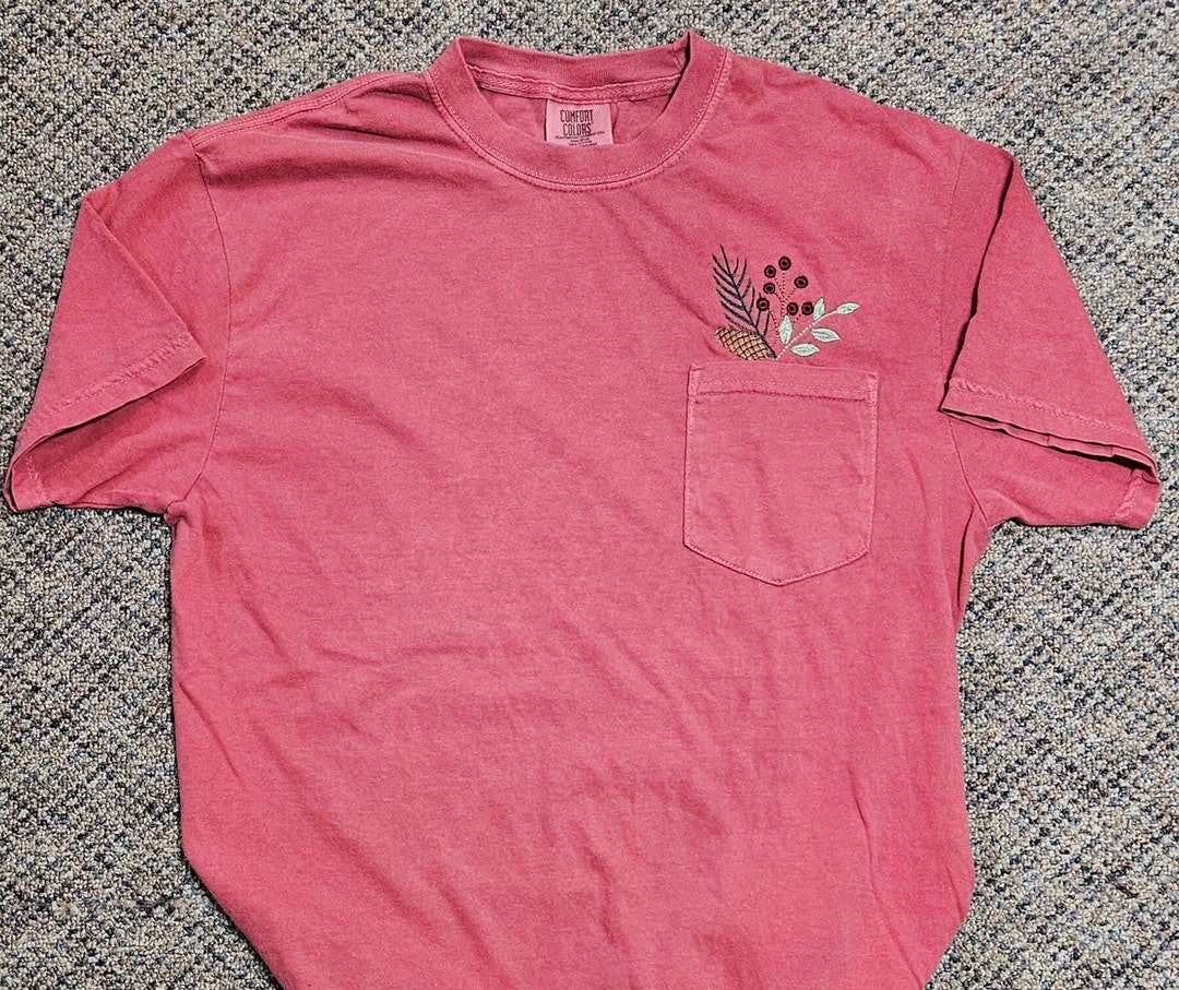 Comfort Colors Floral Pocket T-shirt. Embroidered Pocket Tee. - Etsy