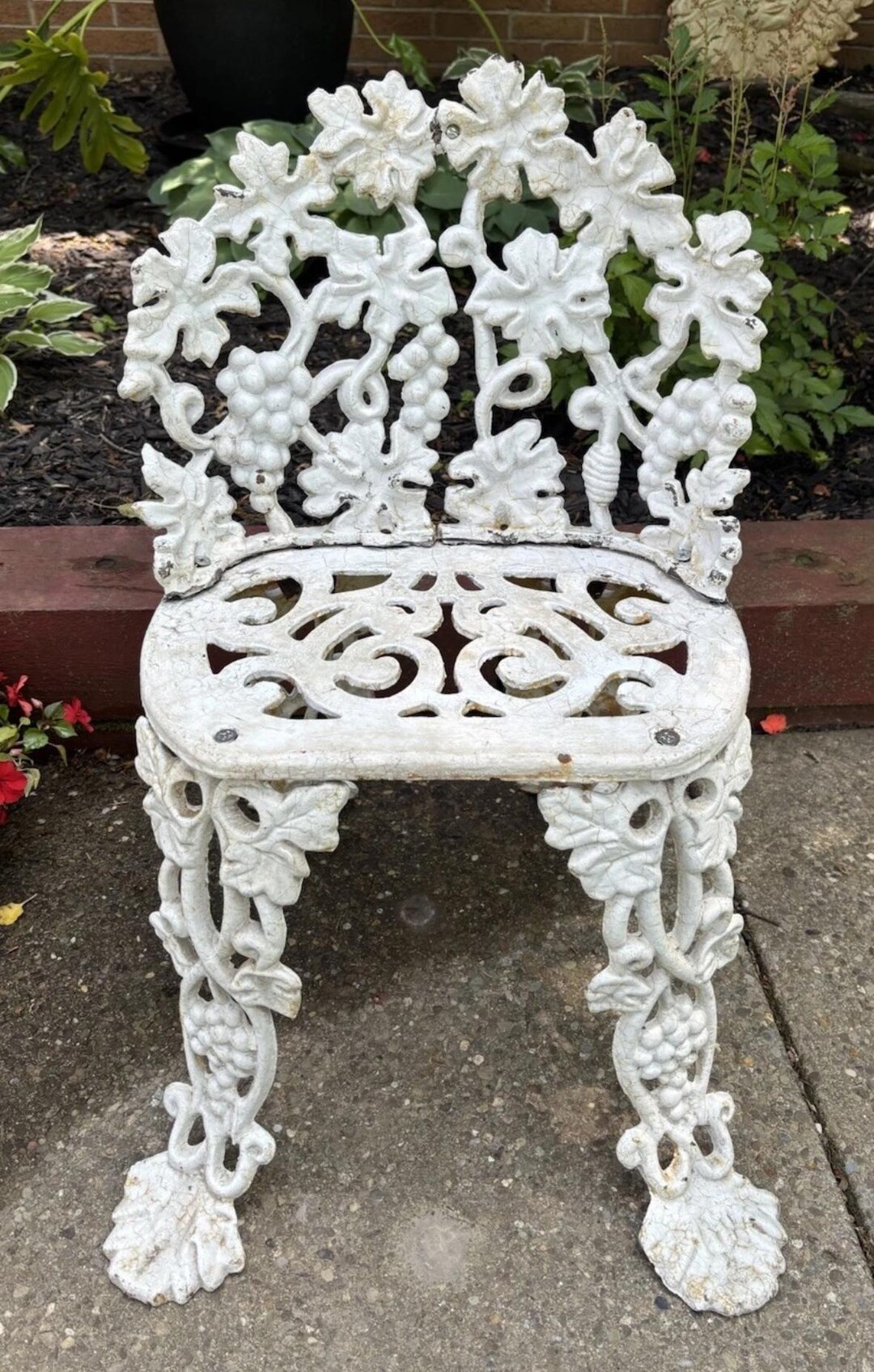 Vintage Victorian Grape Vine Cast Iron Garden Seat Chair Grapes & Leaf ...