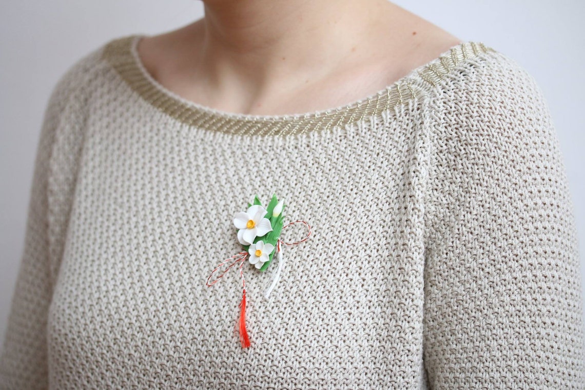 Daffodil Brooch - Etsy
