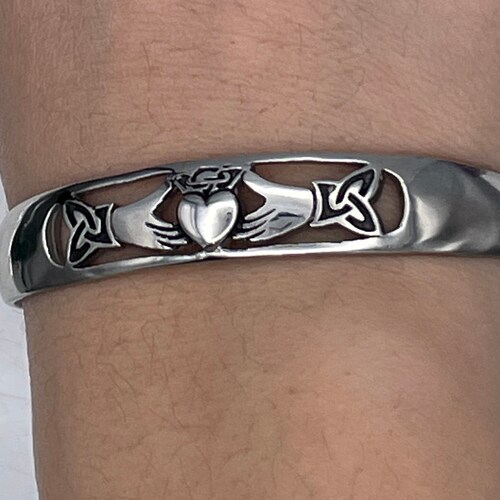 Regal Irish Claddagh Cuff Bracelet S337 Ireland Bracelet - Etsy