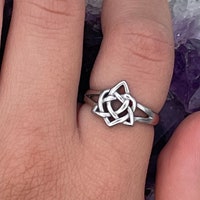Celtic Sister Knot - Etsy
