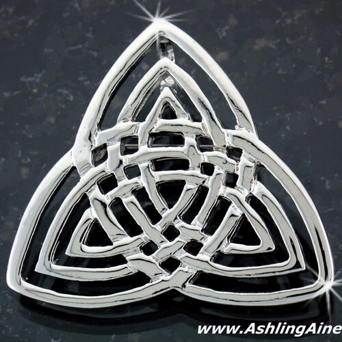 Triple Trinity Knot Brooch/pendant JPEW5889 - Etsy