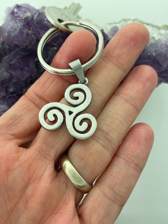 Triskelion Celtic Key Ring Key-s197 Triskele irish | Etsy