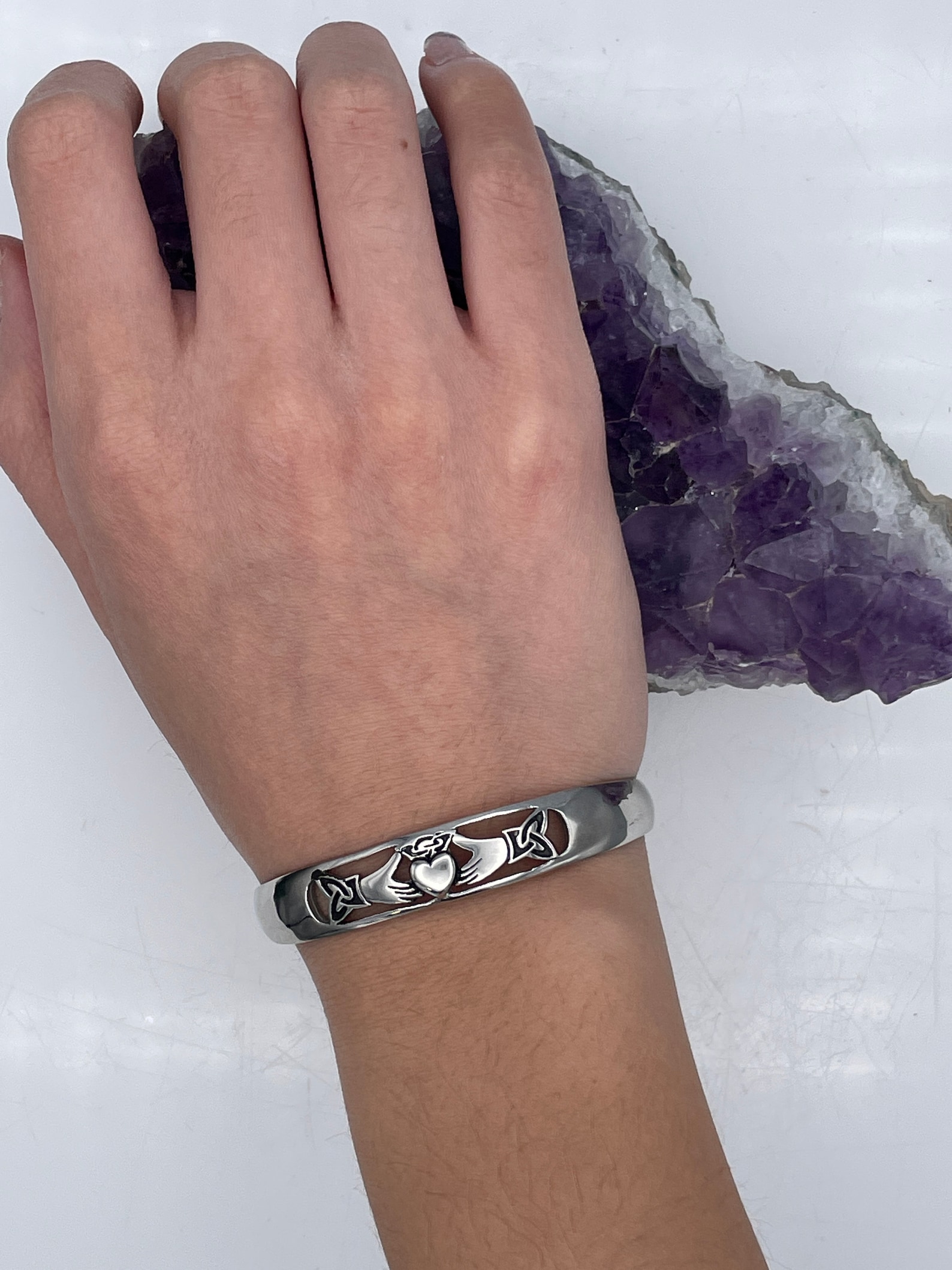 Regal Irish Claddagh Cuff Bracelet S337 Ireland Bracelet - Etsy