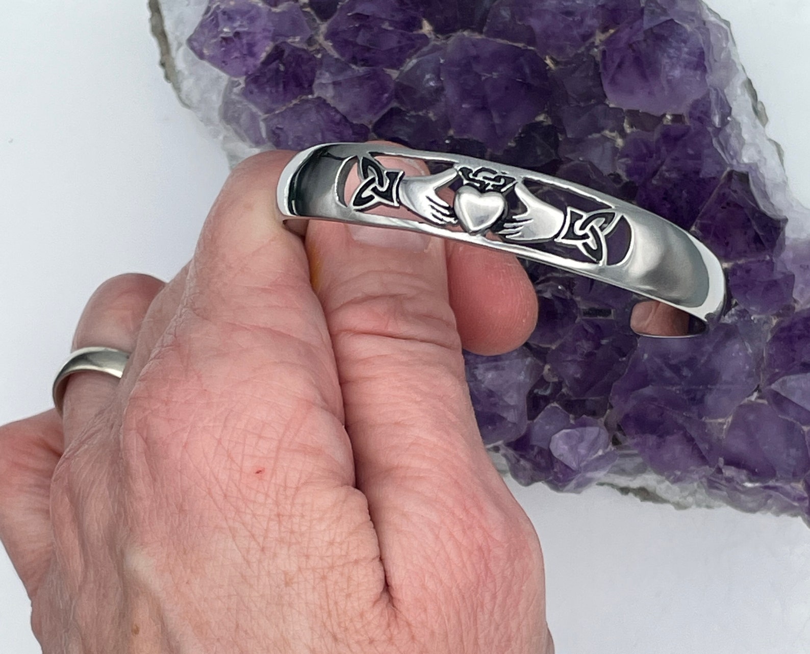 Regal Irish Claddagh Cuff Bracelet S337 Ireland Bracelet - Etsy