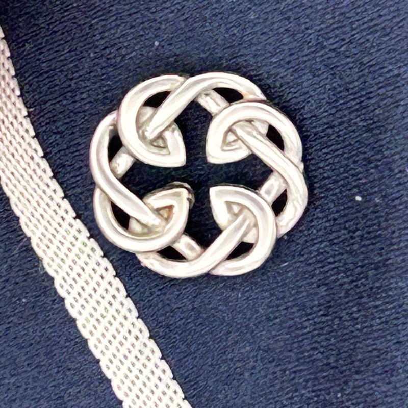 Tie Tack Knot - Etsy