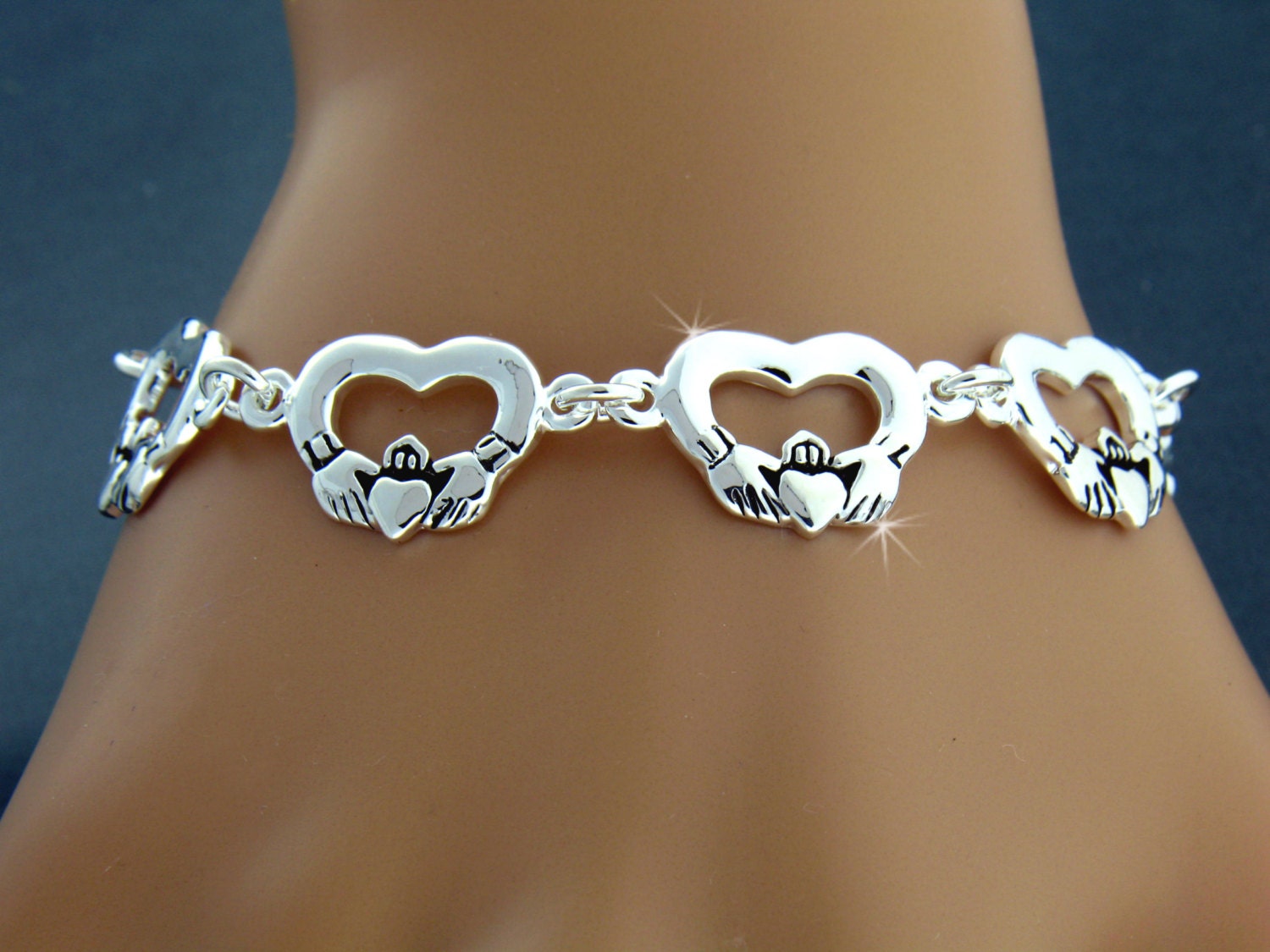 Irish Claddagh Celebration Toggle Bracelet, 5866, Heart Shaped Claddagh ...