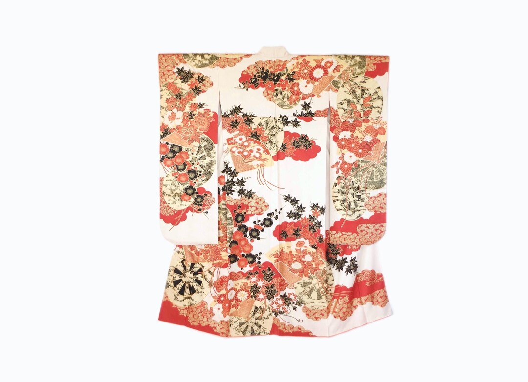 Gorgeous FURISODE KIMONO the Design Uses Auspicious Motifs Such as ...