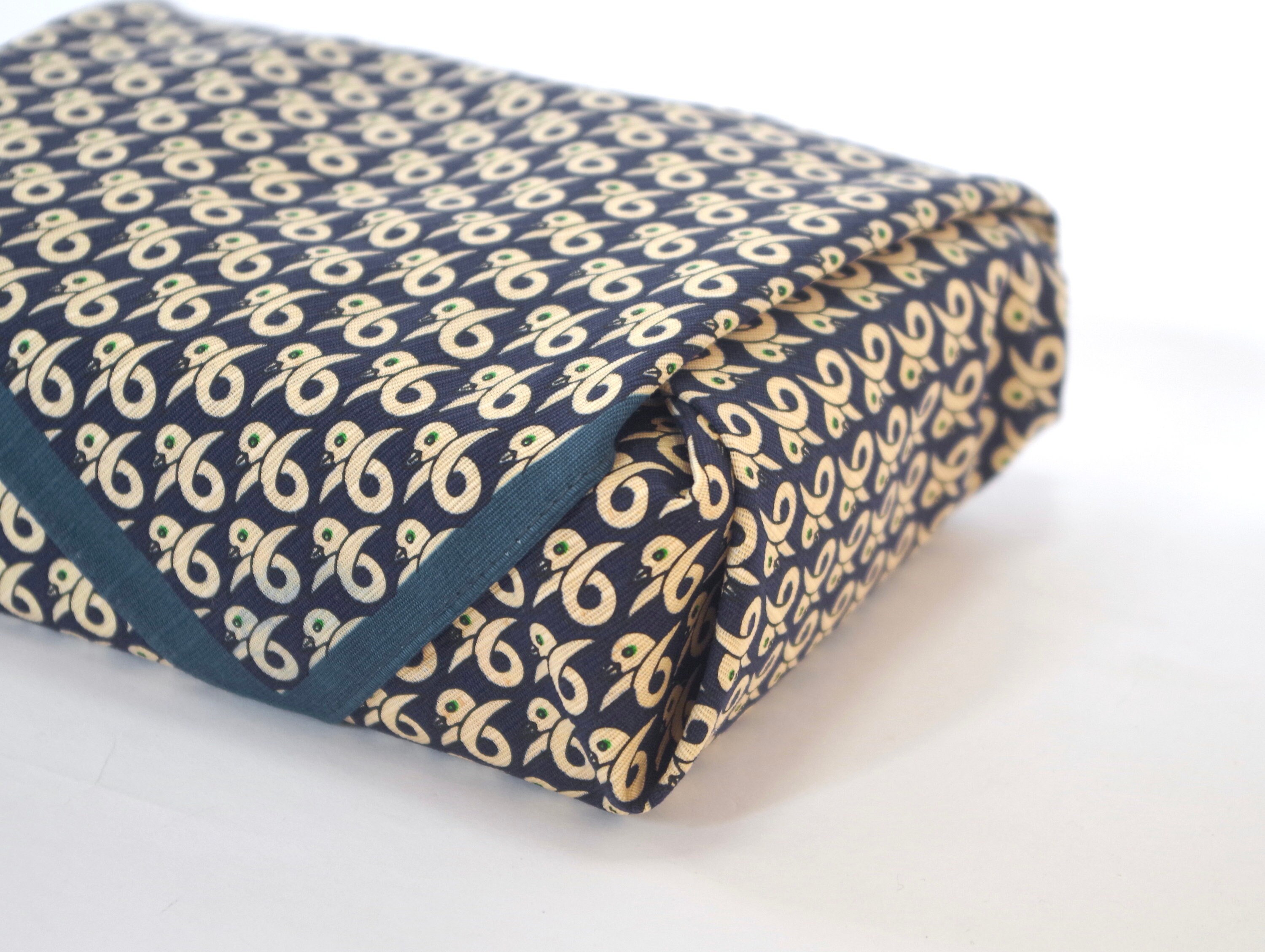 FUROSHIKI Wrapping Cloth Furoshiki Are Square Shaped Cloths - Etsy