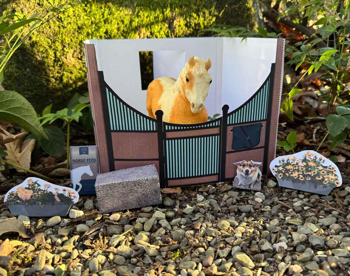 Build a Paper Horse Stall Craft - Etsy