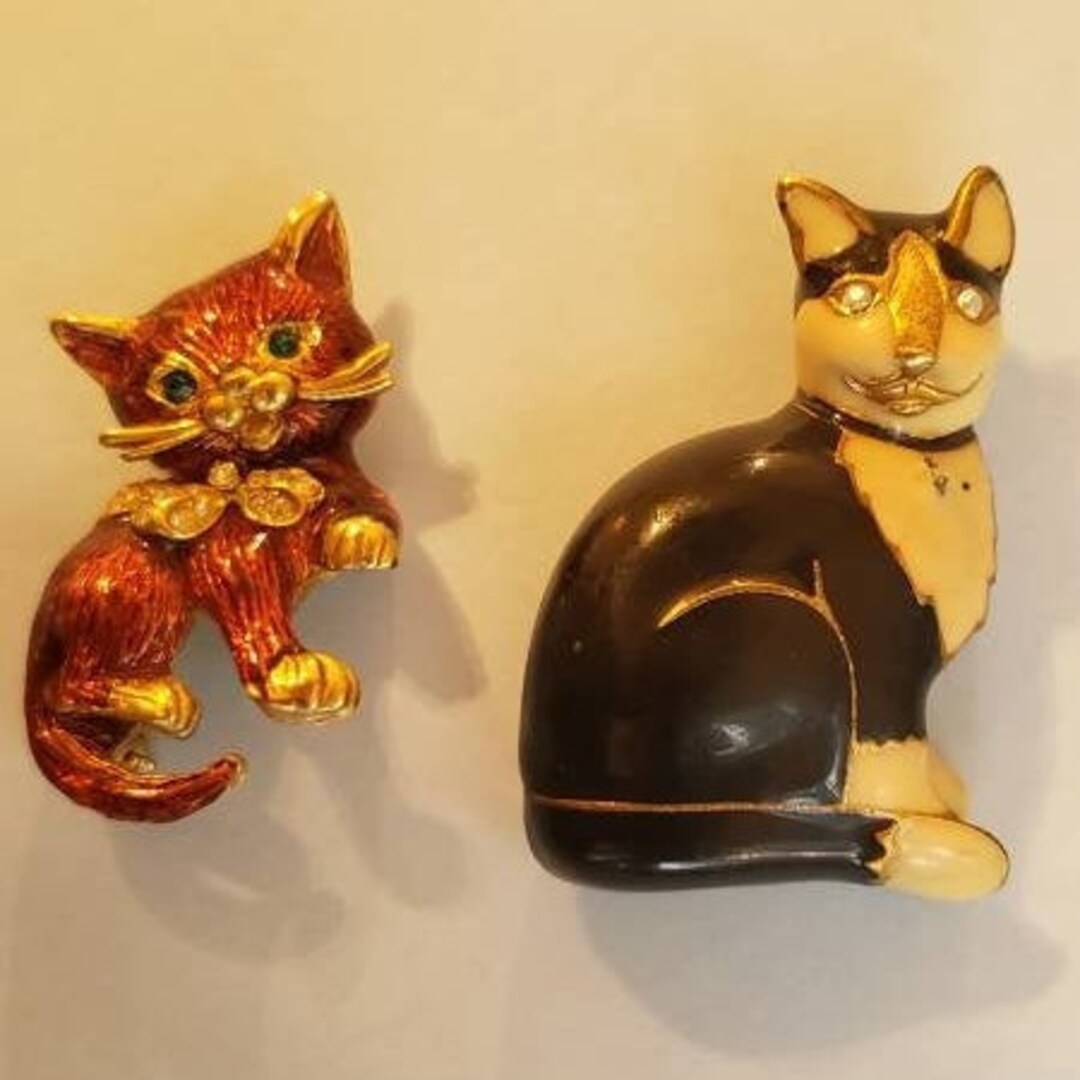 Cat Pins. Vintage Brooches. Set of Two Kitty Cat Pins. Scatter, Lapel ...