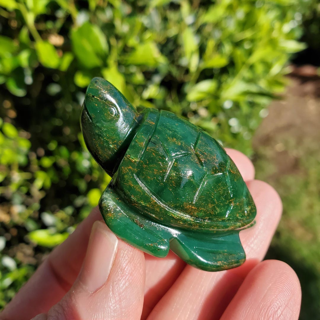 Small Emerald Turtle Carving - Heals Heart Chakra, Compassion ...