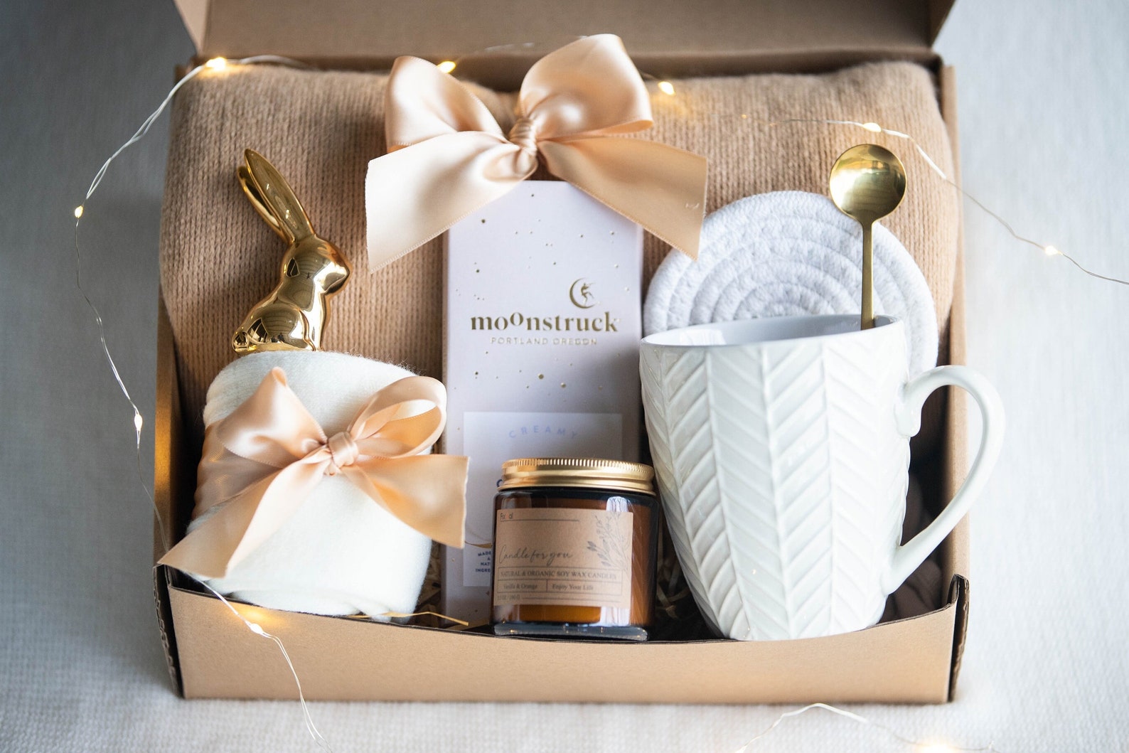 Hygge Gift Box With Blanket, Winter Gift Box, Gift for Friend, Thank ...