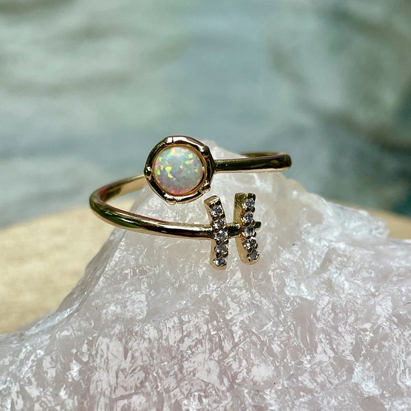 Pisces Gold Ring - Etsy