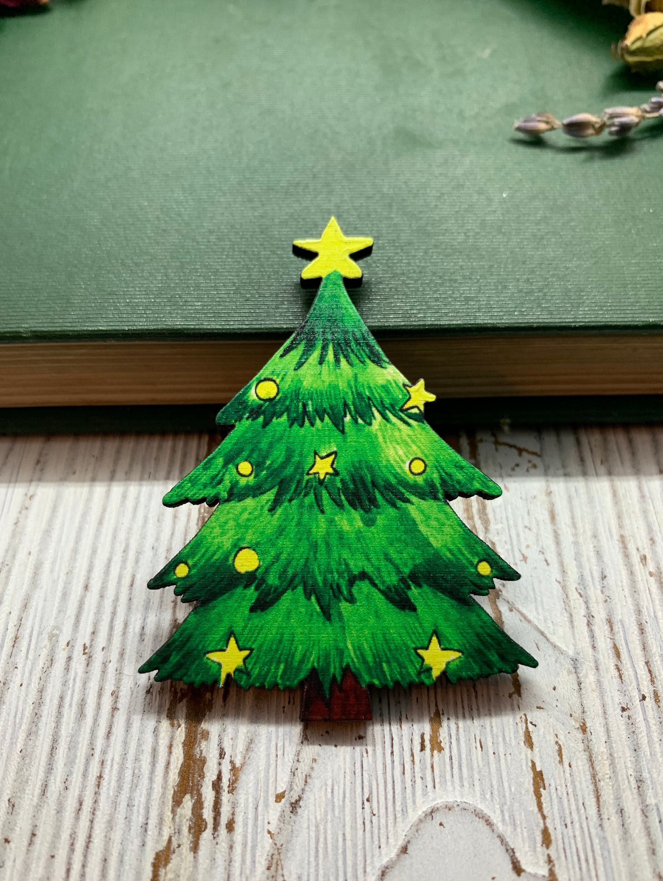 Christmas pin // christmas tree // christmas // christmas | Etsy