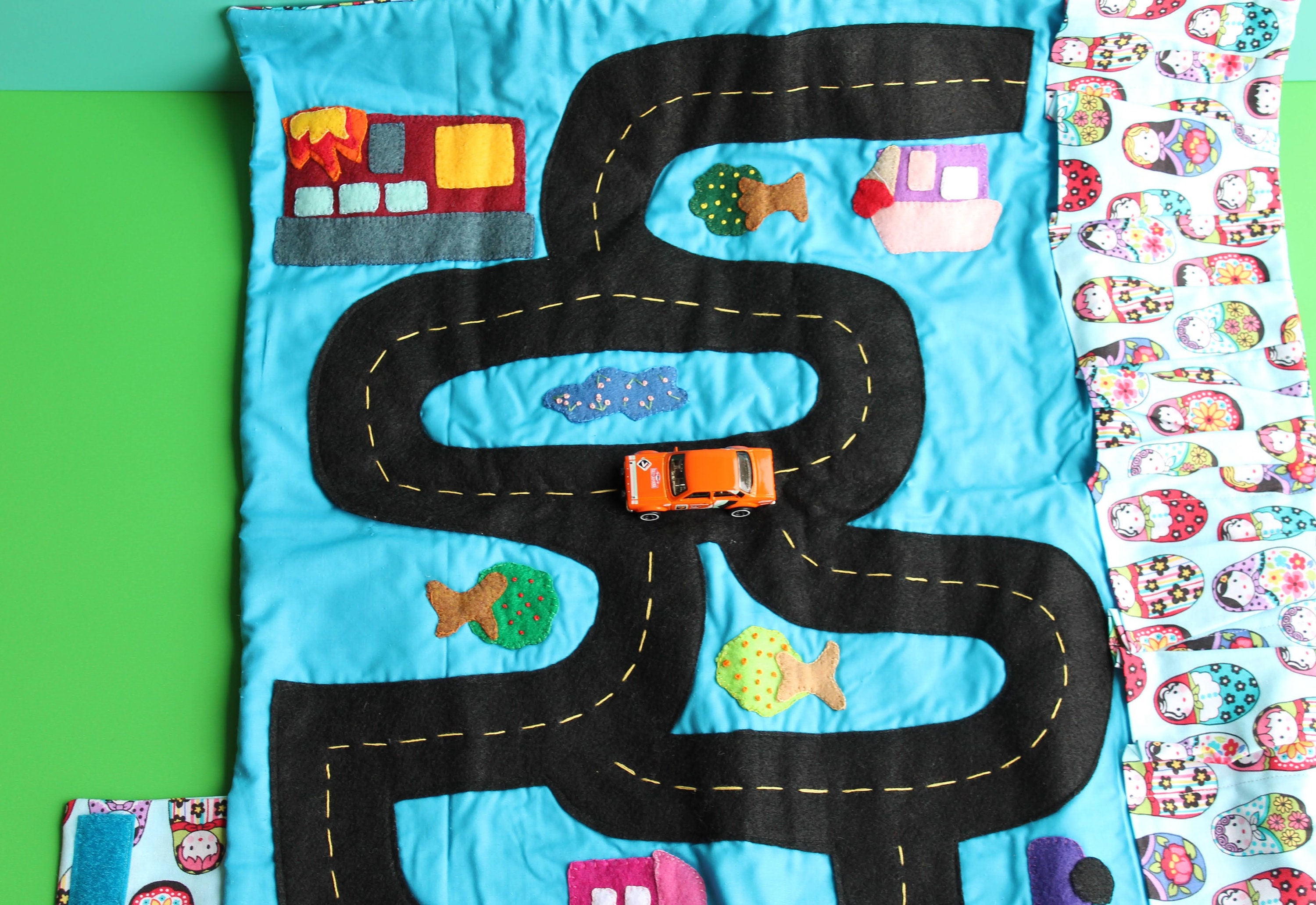 Car Garage to Go Deluxe, Take A-long Toy Car Mat With Race Track, Car ...