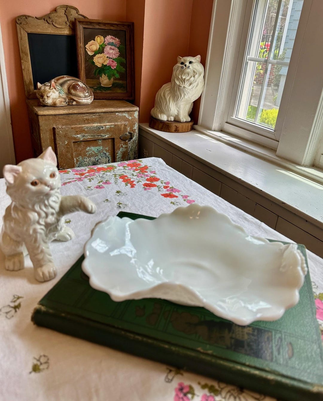 Vintage Milk Glass Fruit Bowl, Fenton Daisy Starburst, 1950s Decorative ...