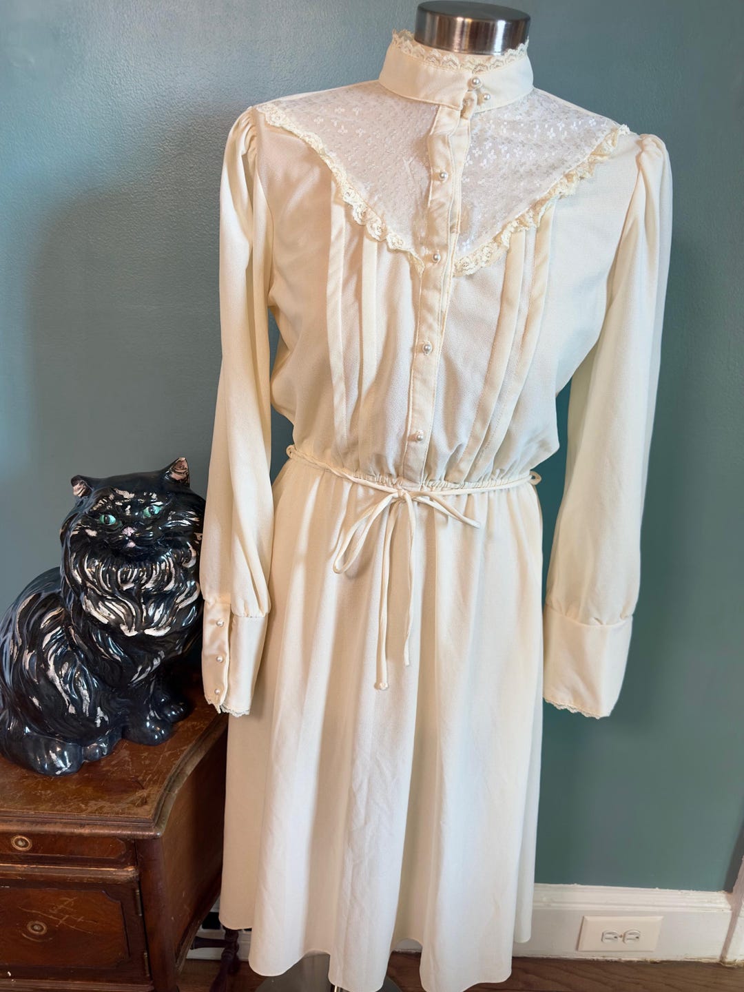 Vintage 70s Secretary Dress, Ivory Sunday Dress - OOPS California ...