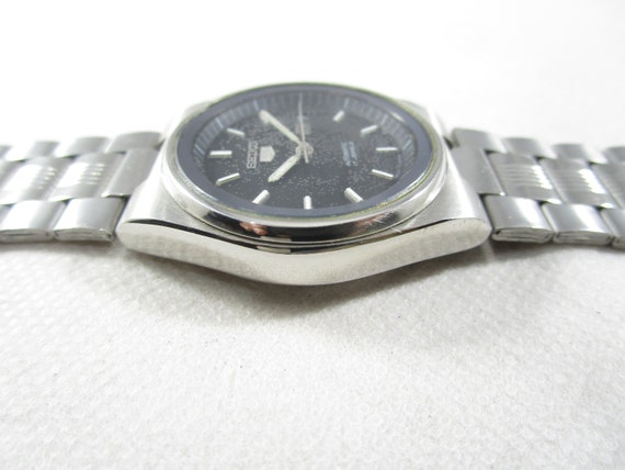 VINTAGE SEIKO 5 17 Jewels Day-Date Automatic Japan M… - Gem