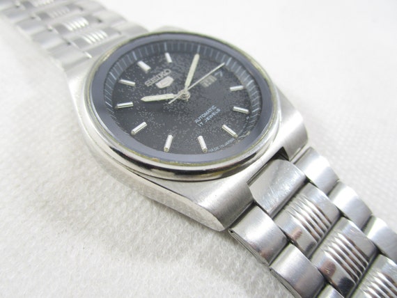 VINTAGE SEIKO 5 17 Jewels Day-Date Automatic Japan M… - Gem