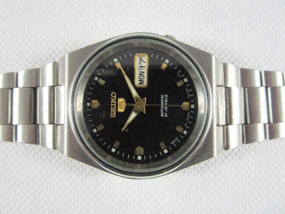 Original VINTAGE SEIKO 5 21 Jewels Day Date Automatic… - Gem