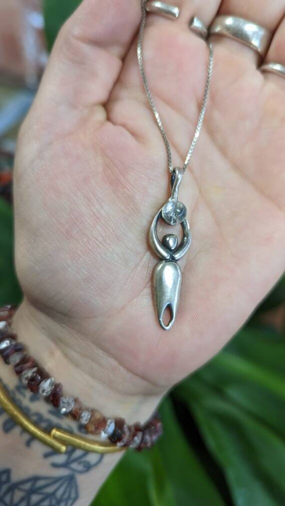 Goddess Body Sterling Silver Necklace - Gem