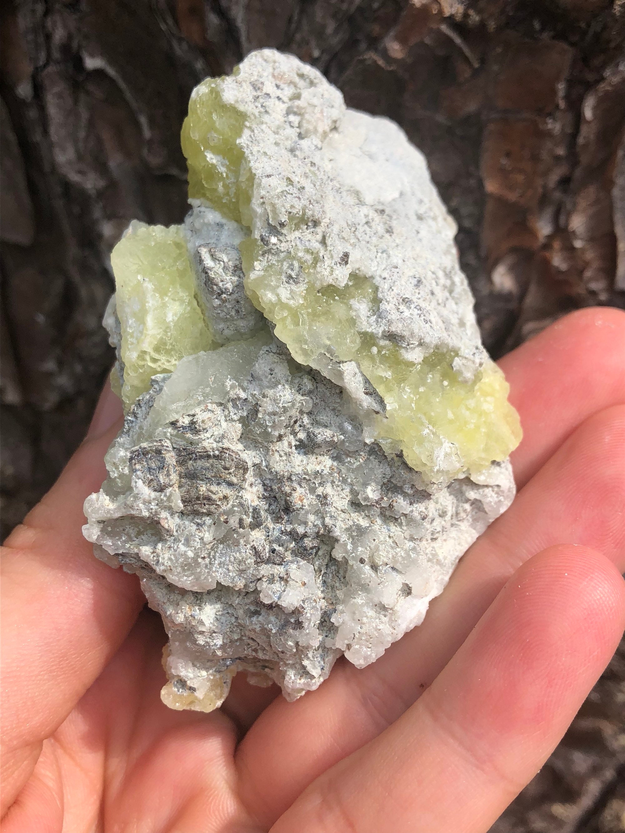 Brucite Crystal Specimen - Etsy