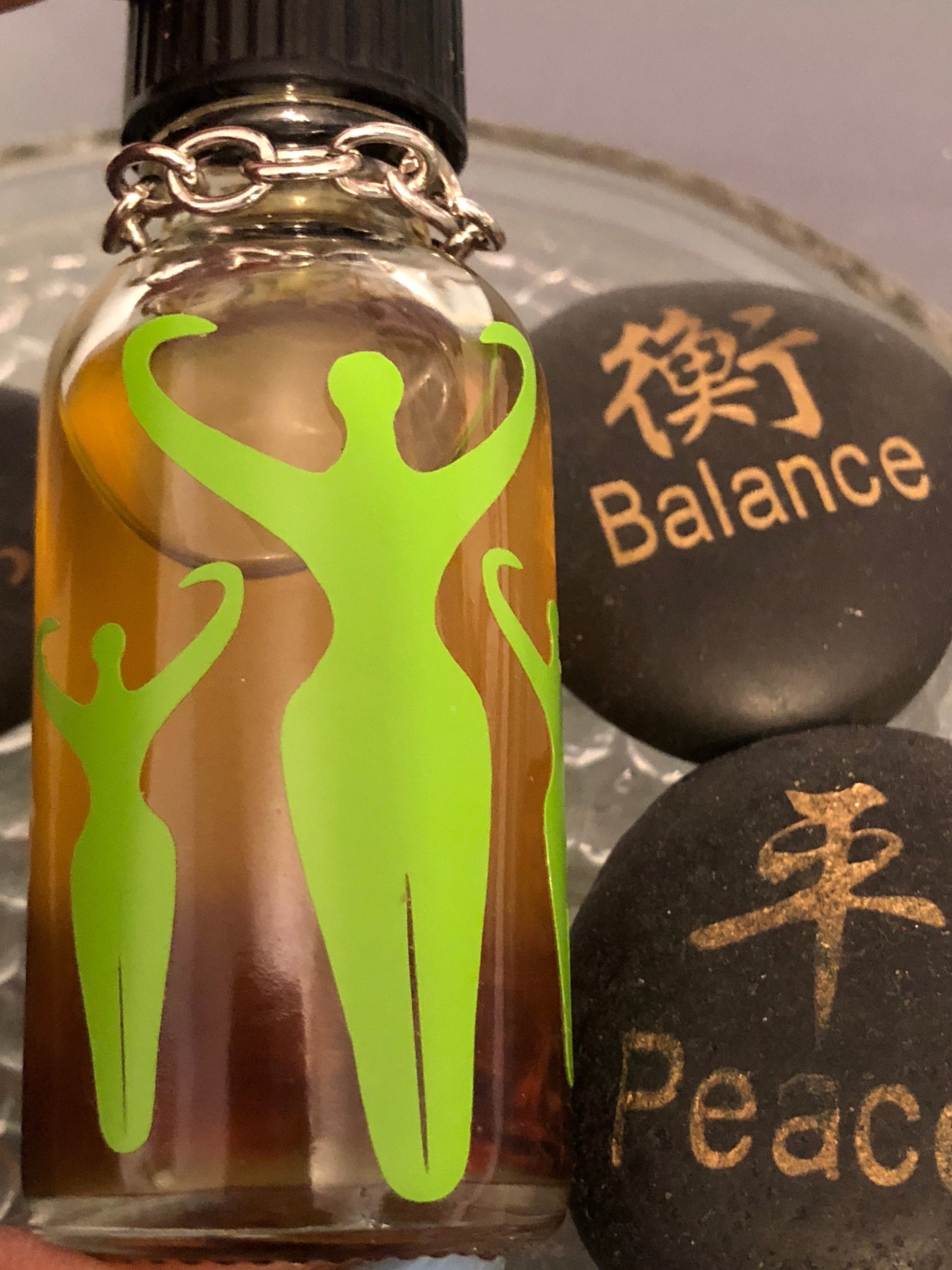 Fast Luck Money Oil Shredded Money Hoodoo Voodoo Oil Lucky | Etsy