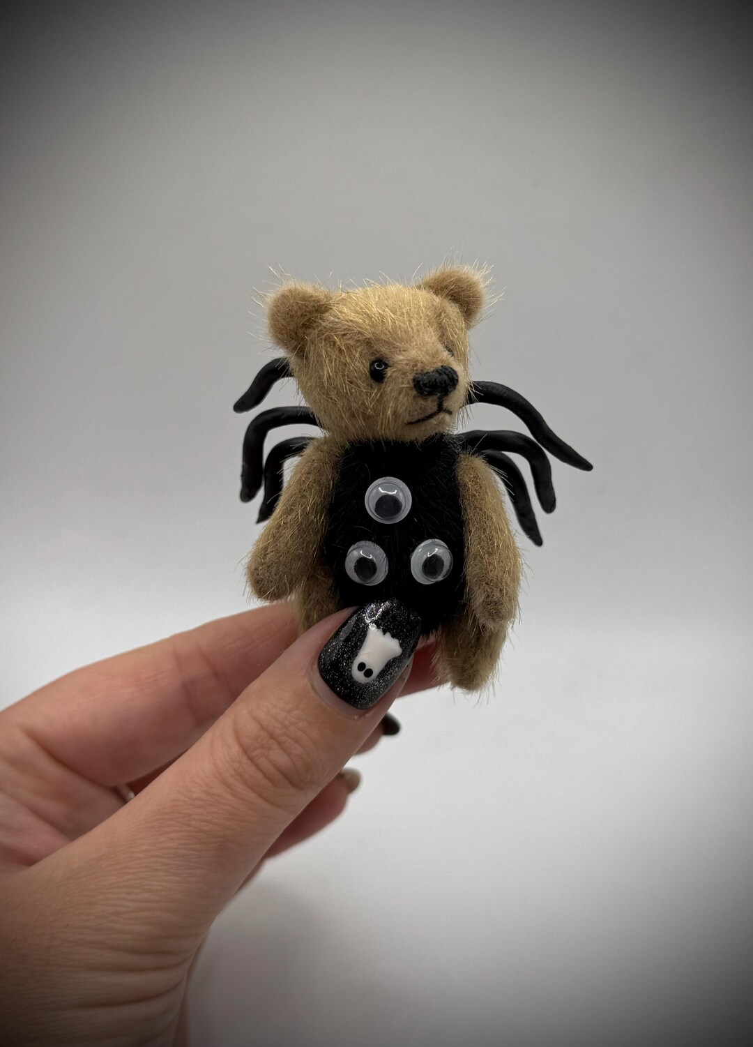 Miniature Jointed Artist Spider Bear - Etsy