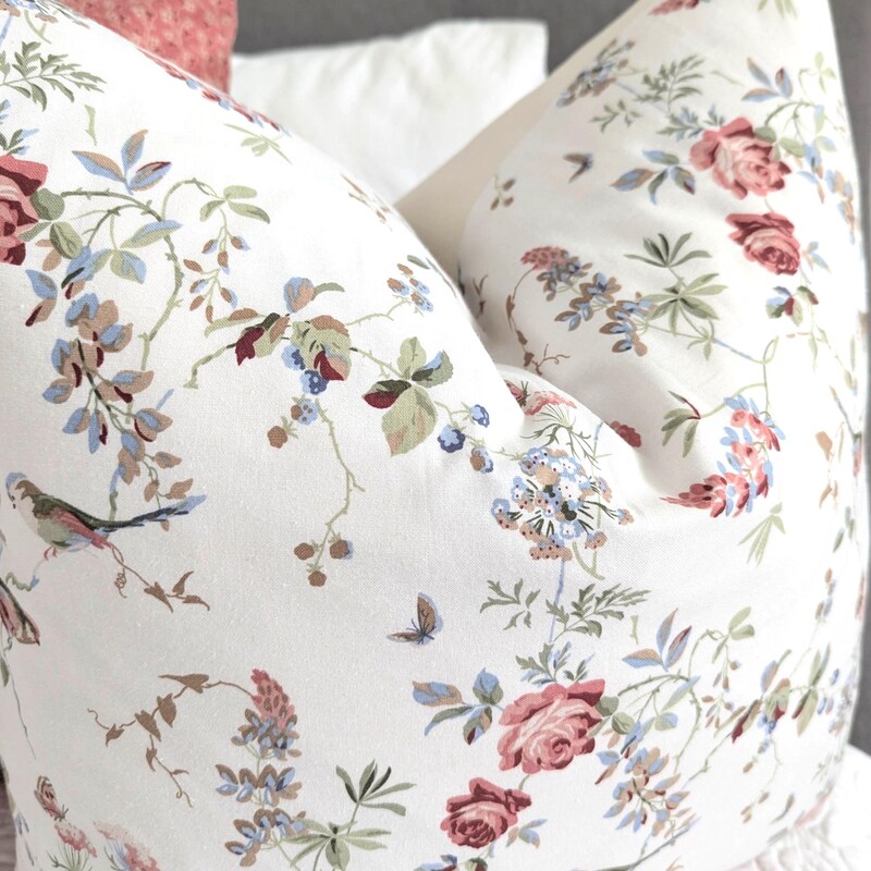 English Roses Pillow - Etsy
