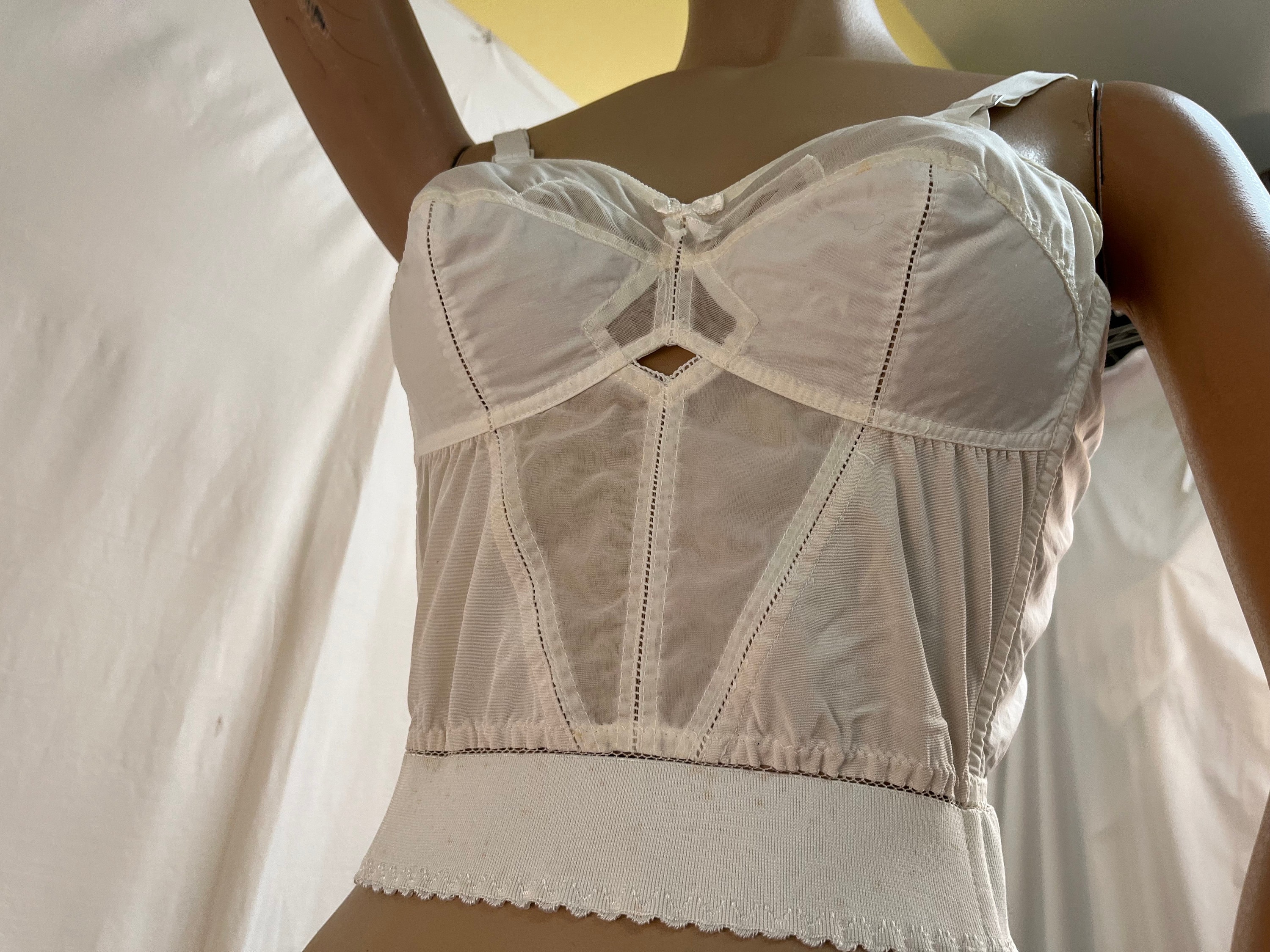 Vintage Water Bali Bow Bra 1130 1950's White Light Boned Corset Size ...
