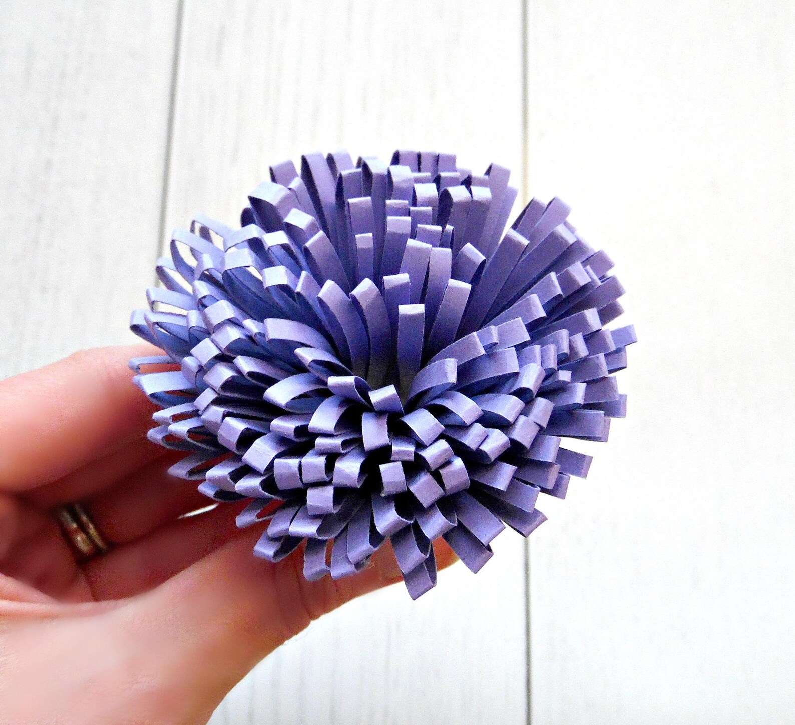 Easy Large Paper Flowers, DIY Giant Flower Templates & Instructions ...