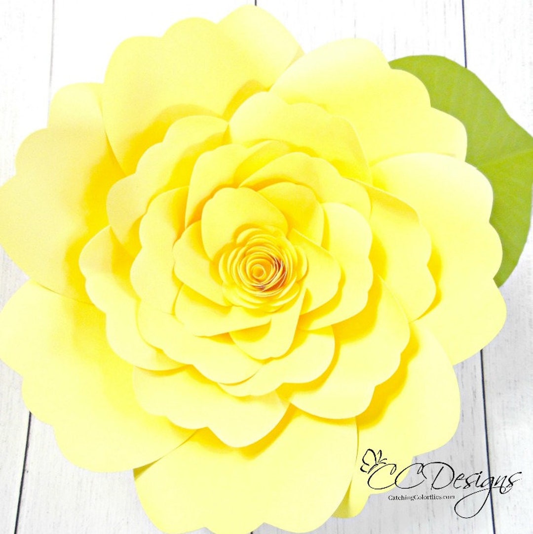 Giant Paper Flower Tutorial With Templates, DIY Paper Flowers ...