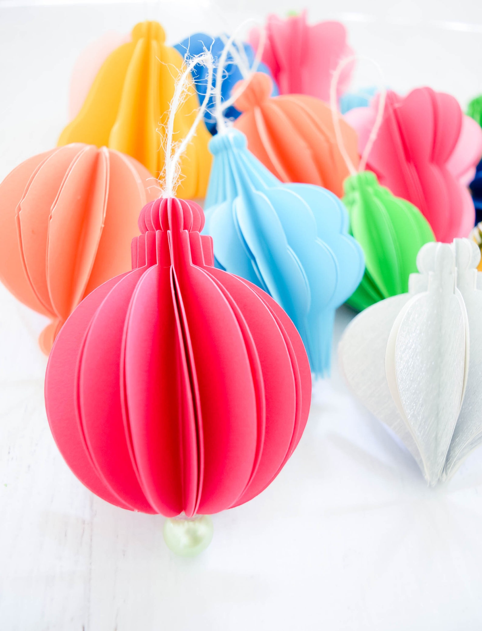 Christmas Decorations, 3D Paper Christmas Ornaments, DIY Paper Craft ...