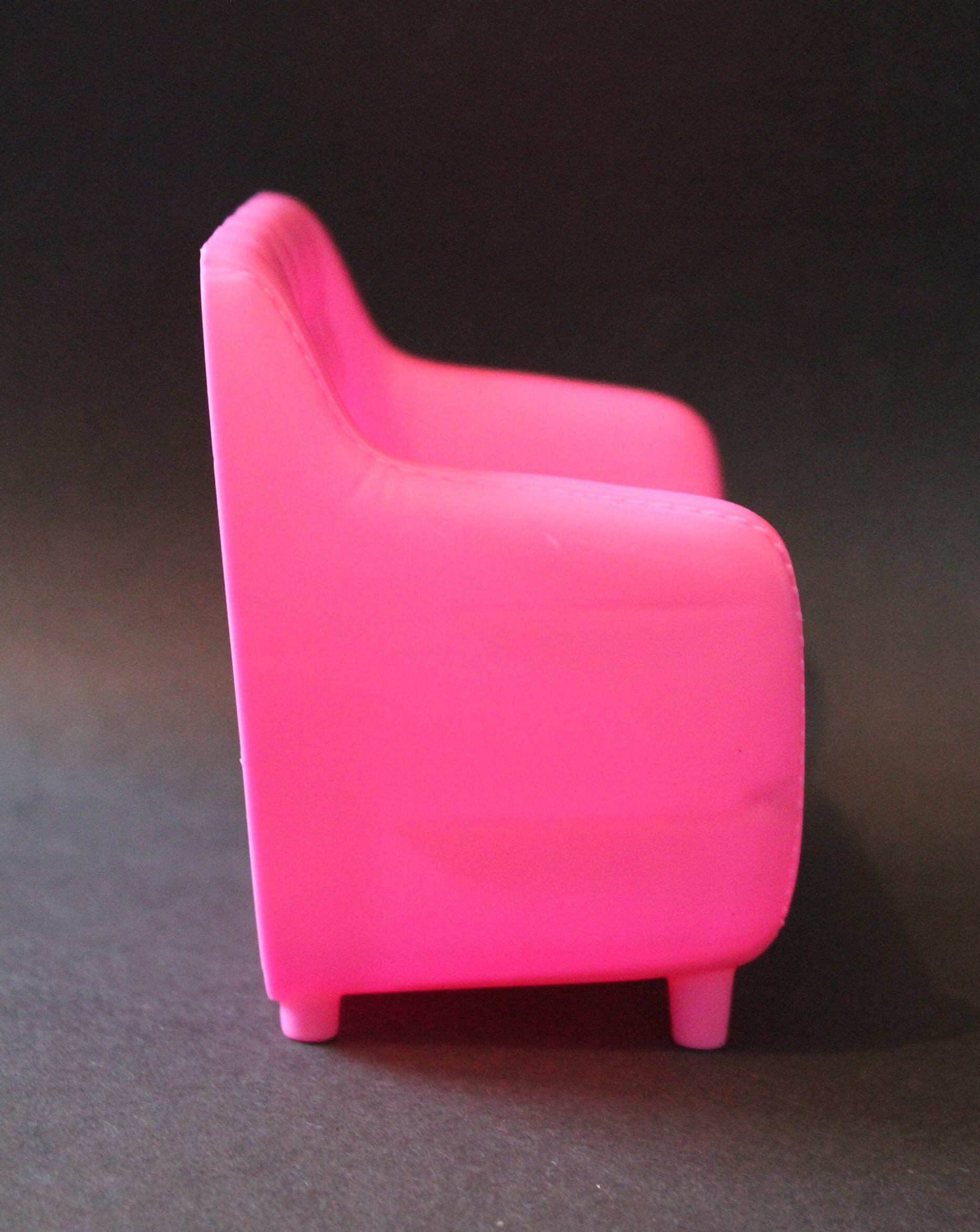 Divan Barbie in Pink Plastic/barbie Sofa/barbie Mobilier/barbie ...