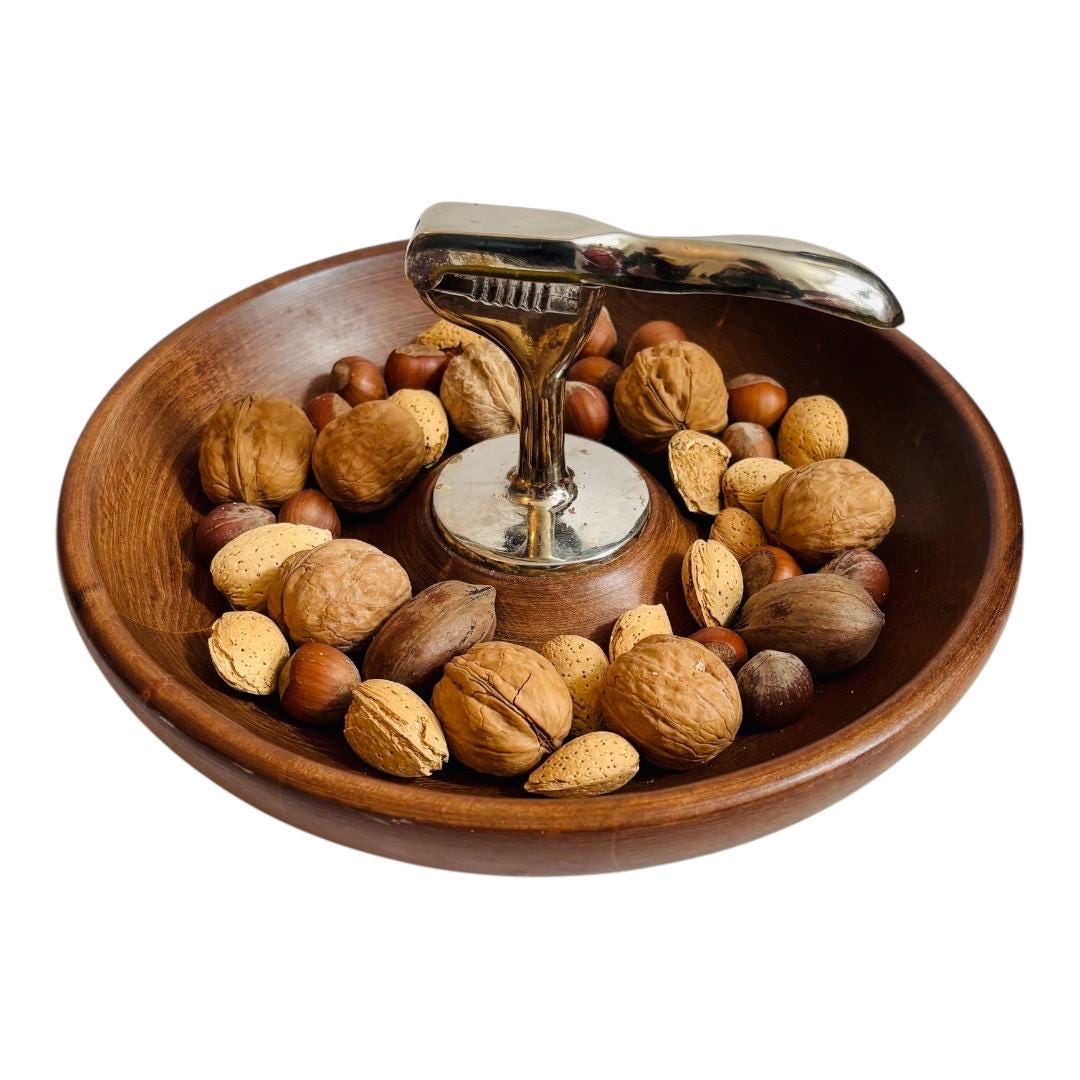 Baribocraft Wooden Nut Bowl With Built-in Vintage Nutcracker - Etsy
