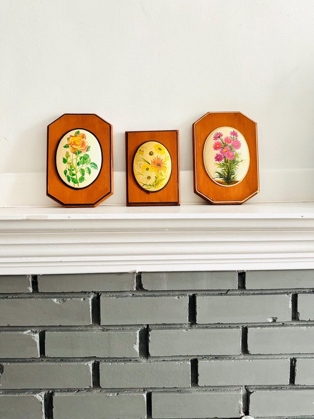 Vintage Flower Frames / Trio of Small Wooden Frames With Flower Motifs ...