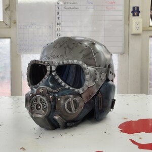 Metro Exodus Helmet - Etsy