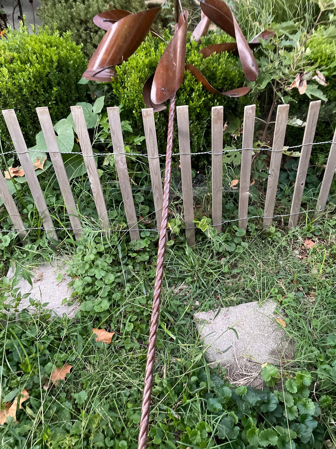 Double Leaf Leaves Design Wind Spinner Wibdmill Handmade Iron - Etsy