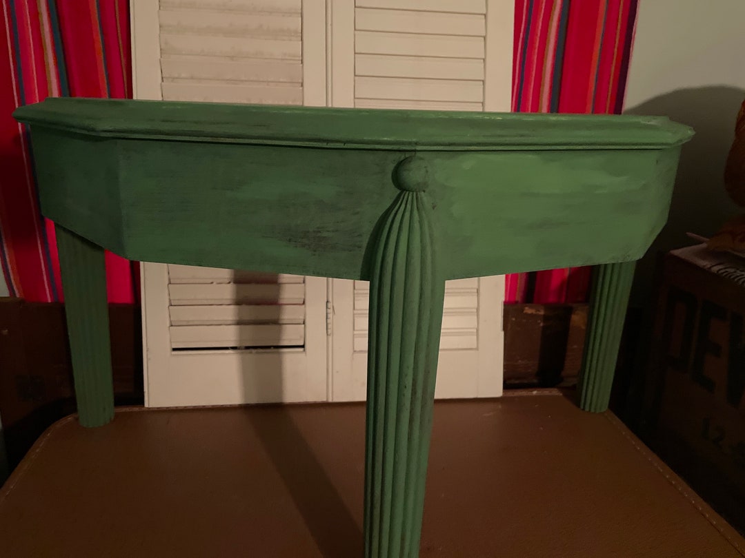 Half Moon Demilune Hall Entryway Counter Top Display Kiel Furniture Co ...