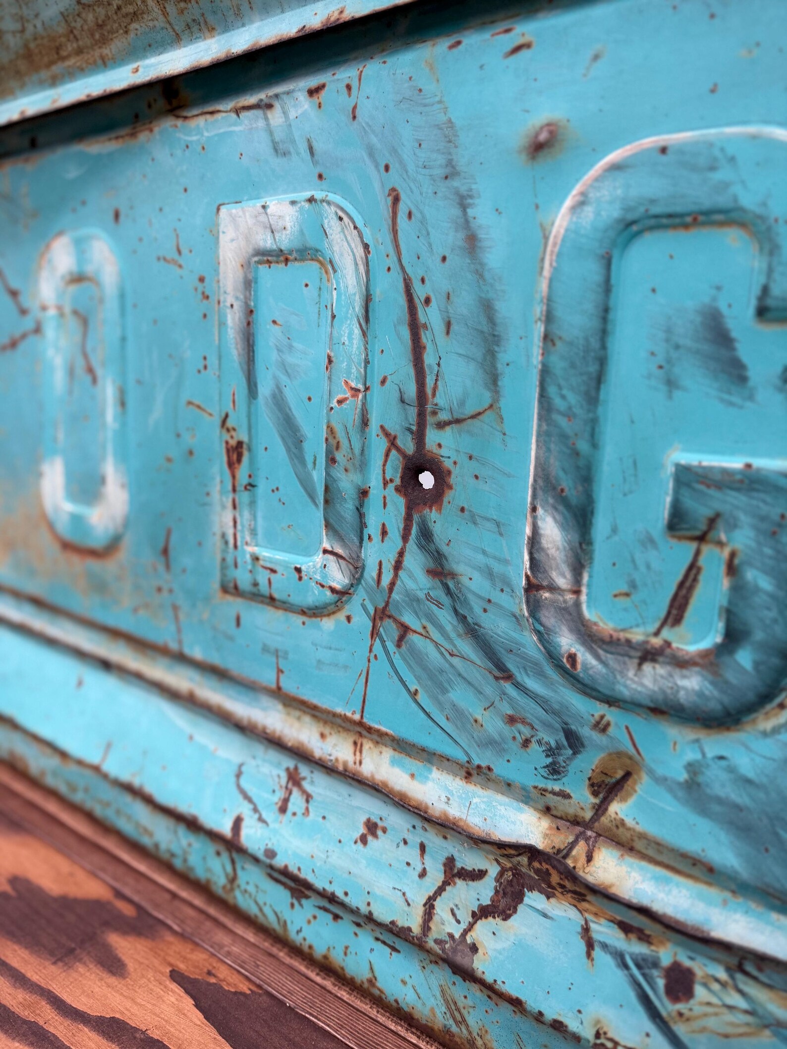 Rustic Dodge Tailgate Bench & Side Table - Etsy