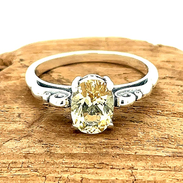 Yellow Beryl Ring - Etsy